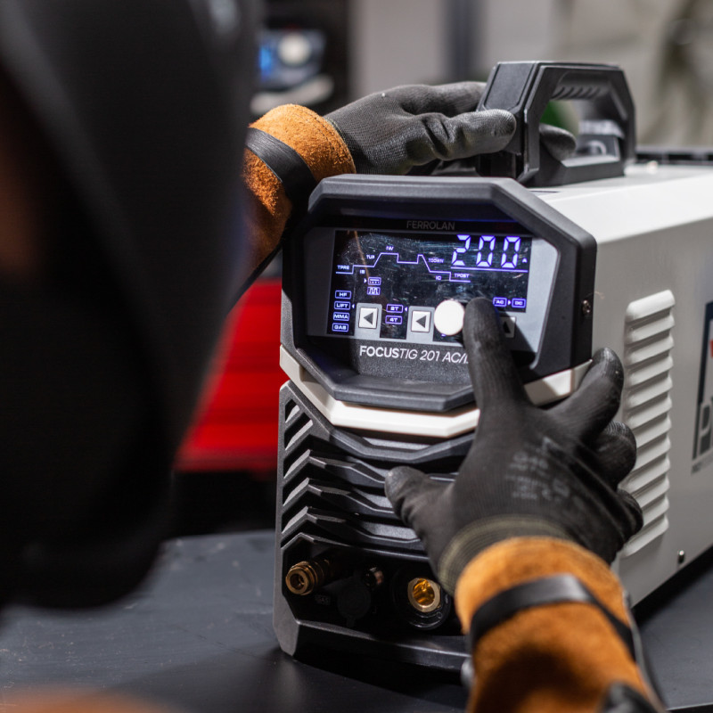 KIT SOLDADORA PROFESIONAL FOCUSTIG 201 AC/DC FN PRO - FERROLAN